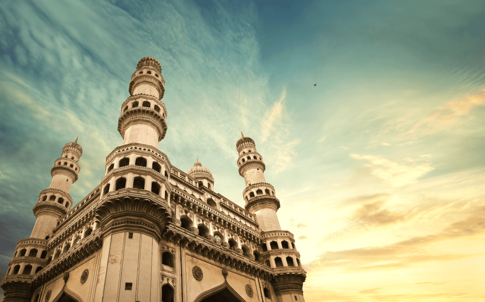 Hyderabad Travel Guide – Top Attractions, Things to Do & Tips | Vietjet Air