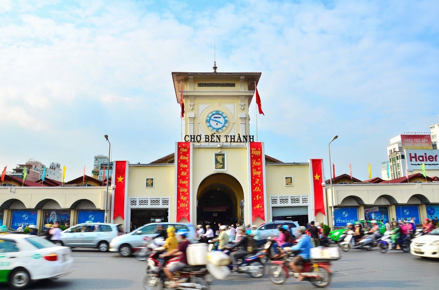 Where is Bui Vien Walking Street? What does Bui Vien offer at night ...